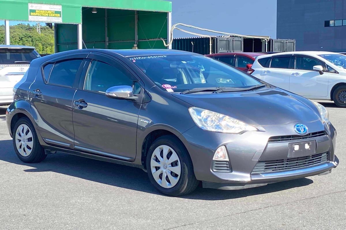 2014 Toyota Aqua - INC one year warranty, 24 Months kiwi auto care ...